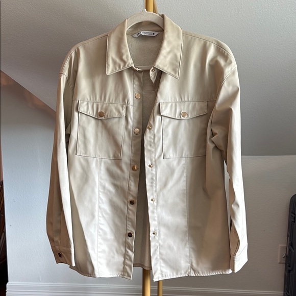 Zara | Jackets & Coats | Zara Cream Utility Jacket With Relaxed Fit ...